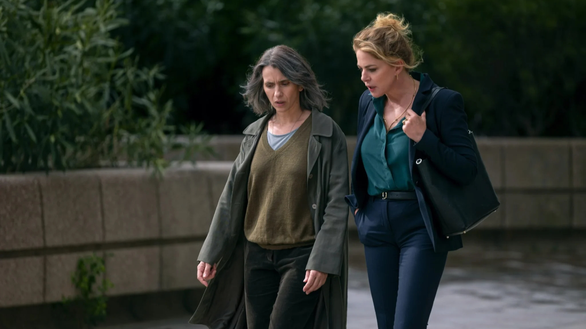 Sara: Woman In The Shadows Review: Netflix's Italian Drama Scales Grief ...